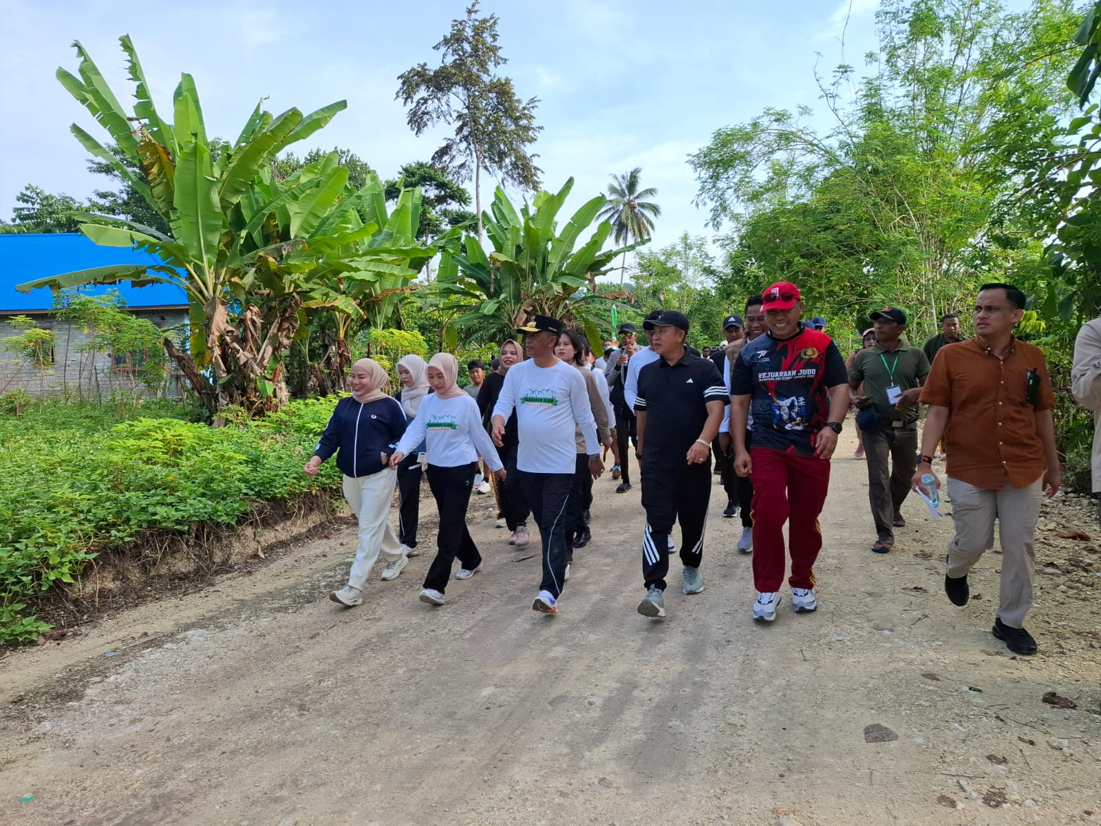 KABUPATEN MOROWALI - Bupati, Iksan Baharudin Abdul Rauf dan Gubernur ...